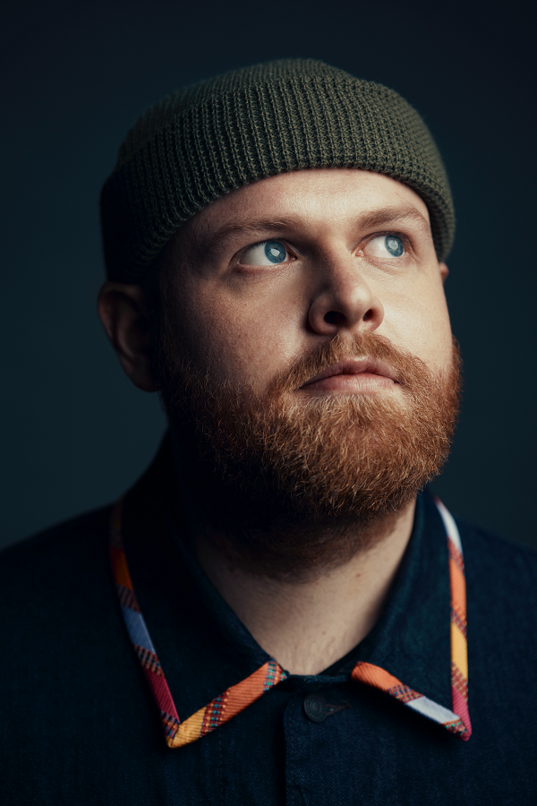 Tom Walker & Masked Wolf u zajedničkom singlu "Something Beautiful ...