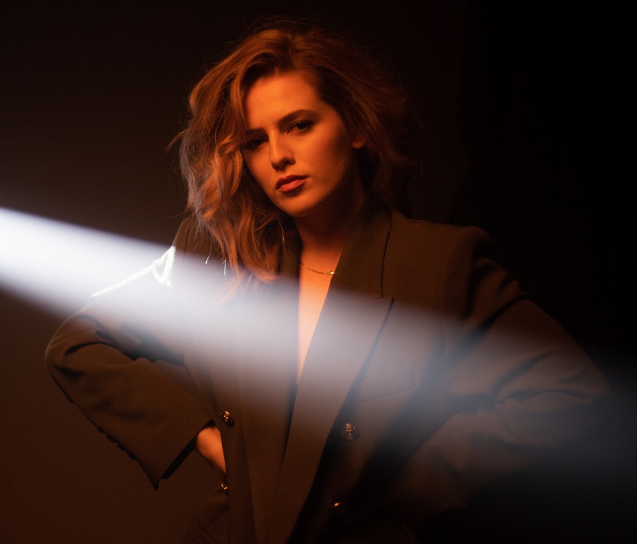 Eni Jurišić i Matija Cvek u moćnoj baladi - Trebaš li me – Menart